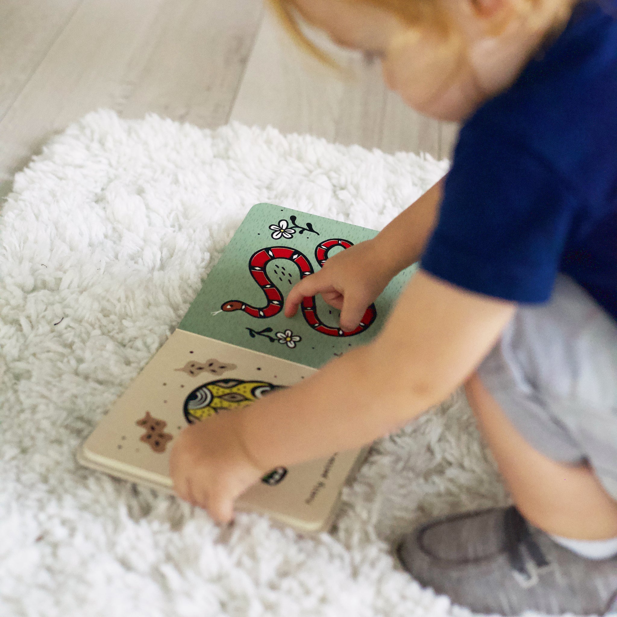 Wee Gallery Touch and Feel: Scales