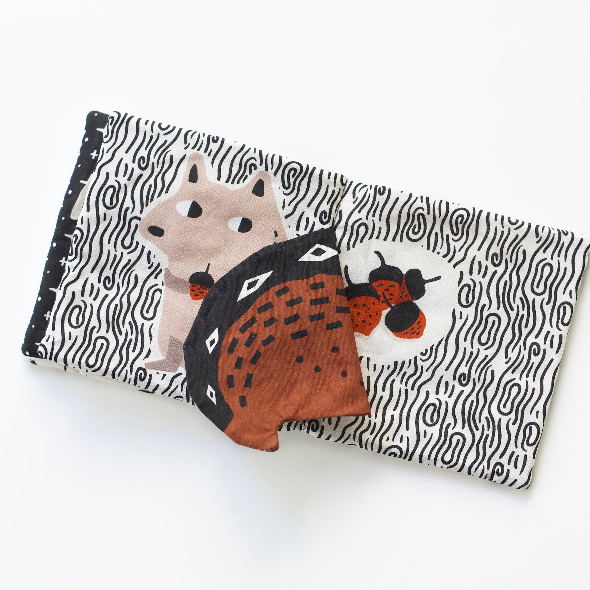 Wee Gallery: Peek-a-boo Forest