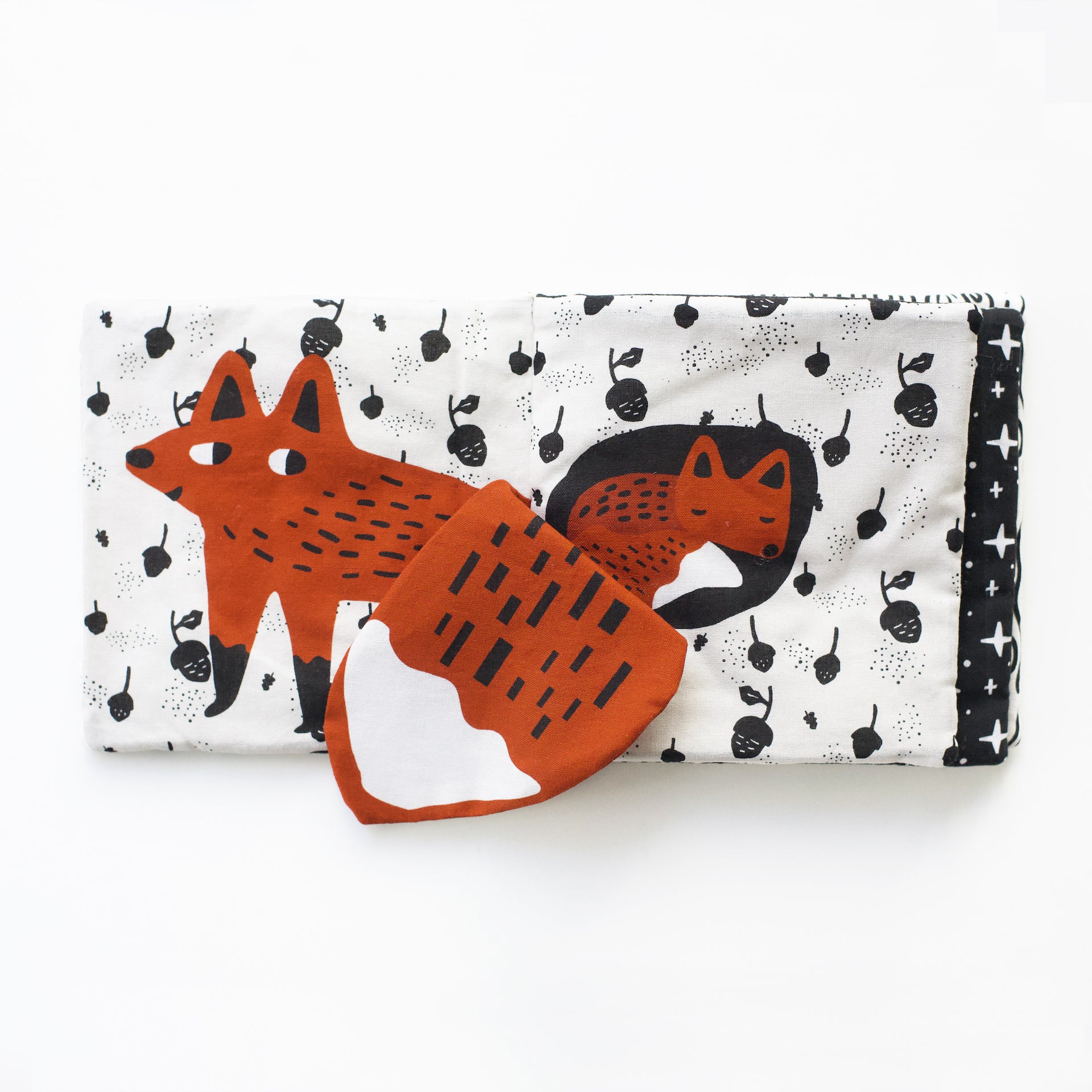 Wee Gallery: Peek-a-boo Forest